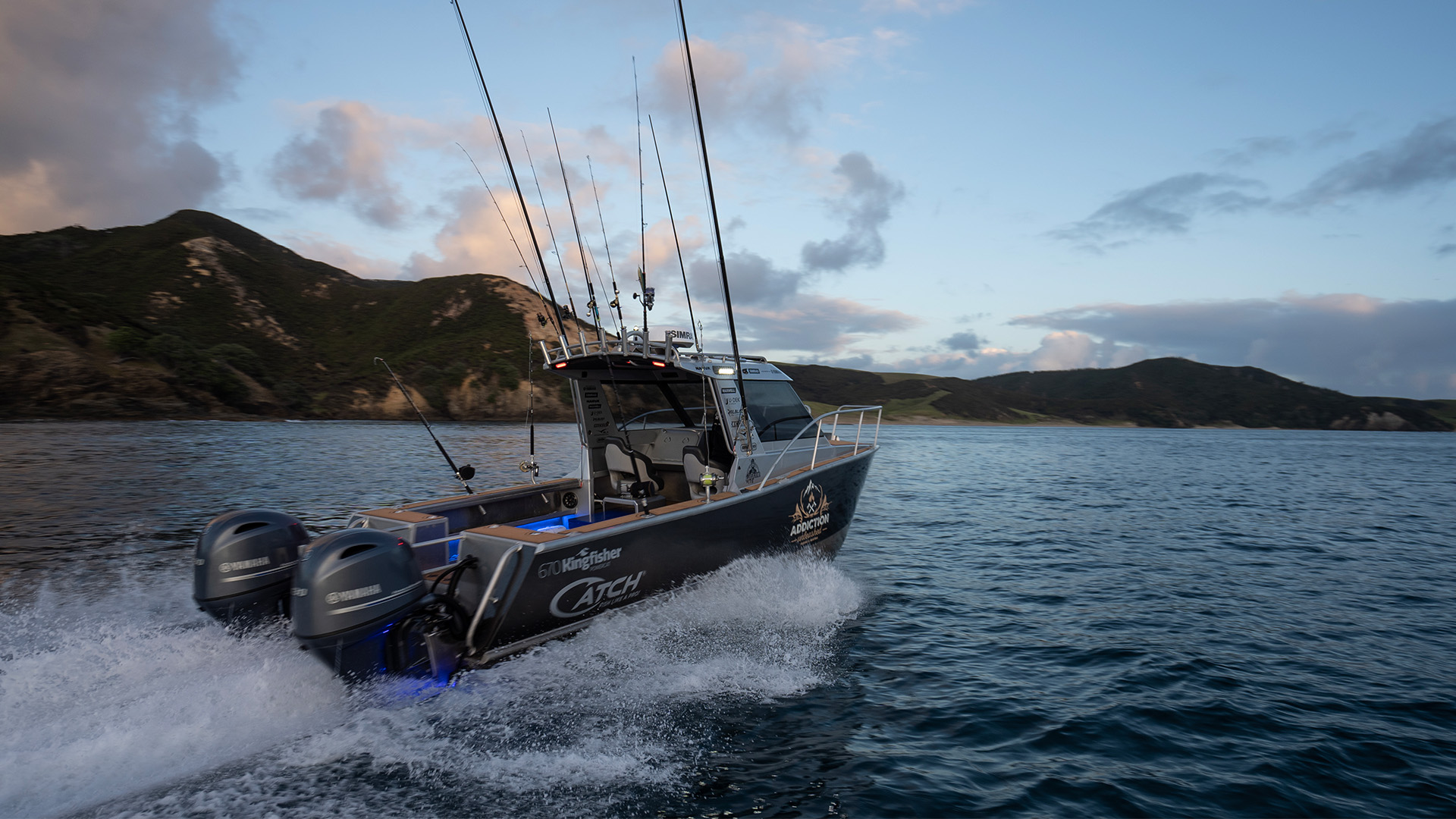 Grant's 670 Powercat; his "fishing machine" - Kingfisher Boats