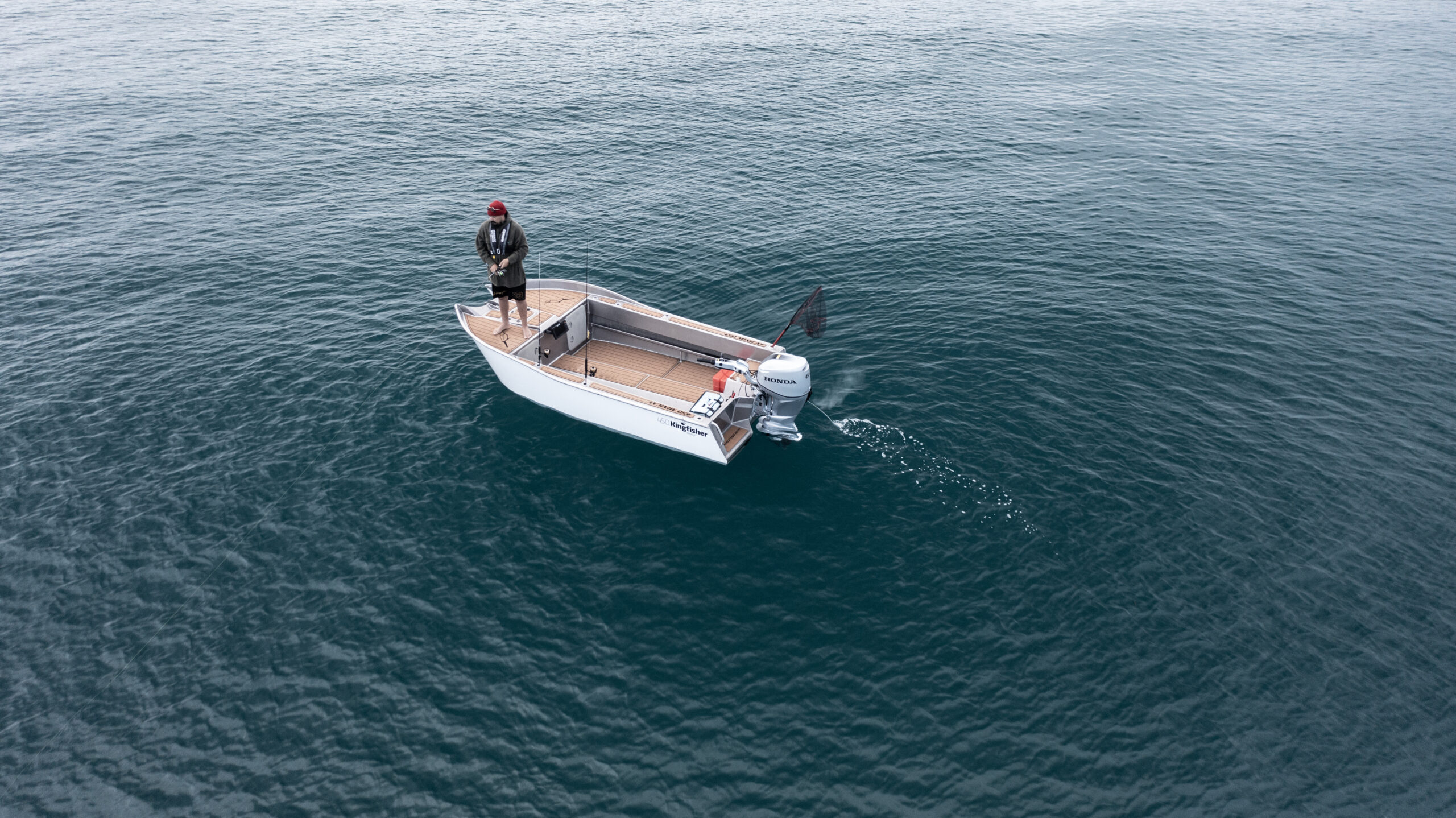 Kingfisher 450 Tiller Powercat - Kingfisher Boats